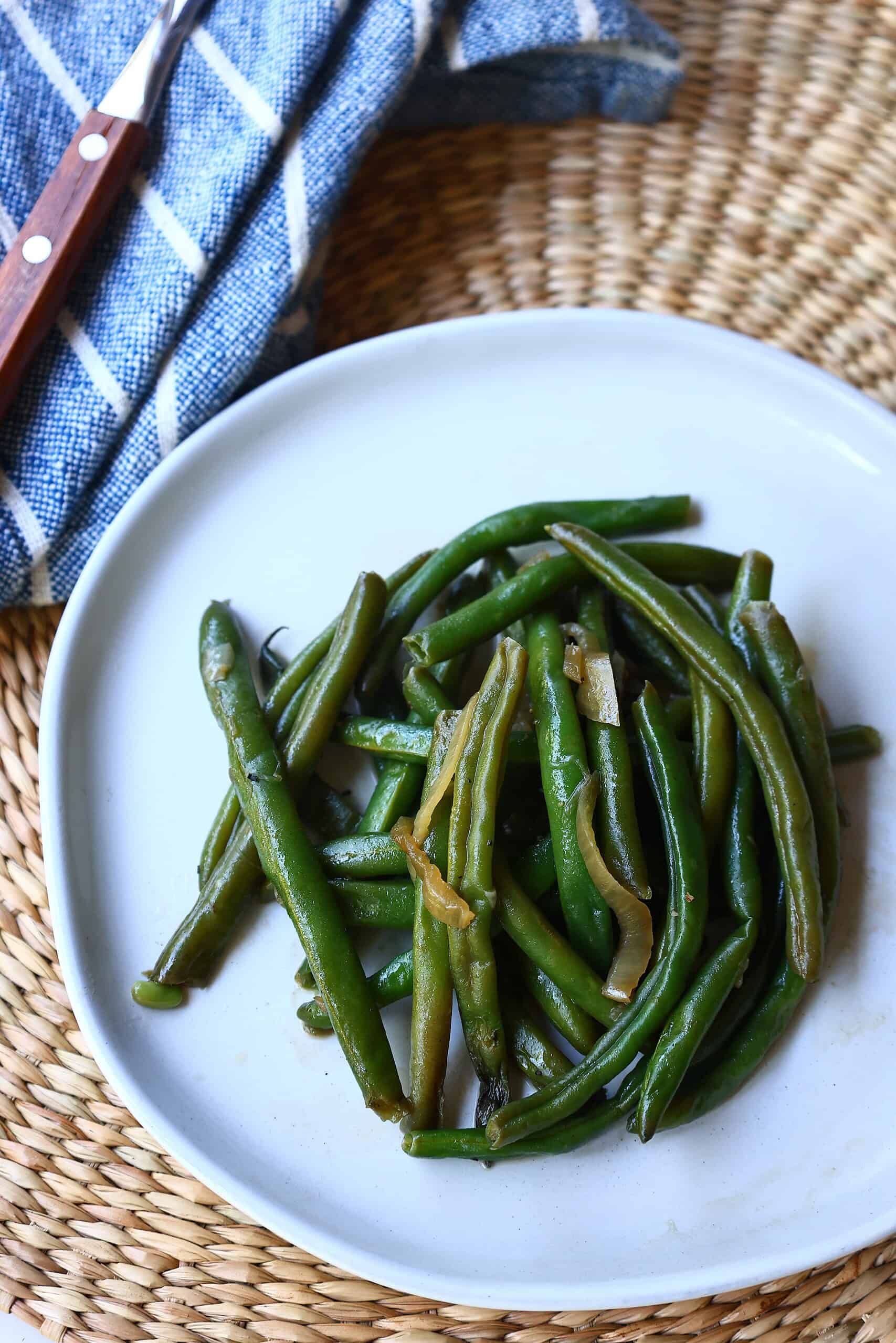 Skillet Green Beans with Sweet Onions. - Healthy Elizabeth